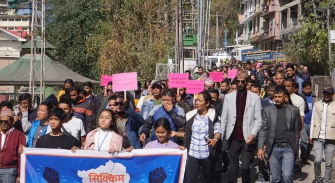 क्यों उबल रहा है सिक्किम? सुप्रीम कोर्ट की टिप्पणी से नेपाली समुदाय के ...